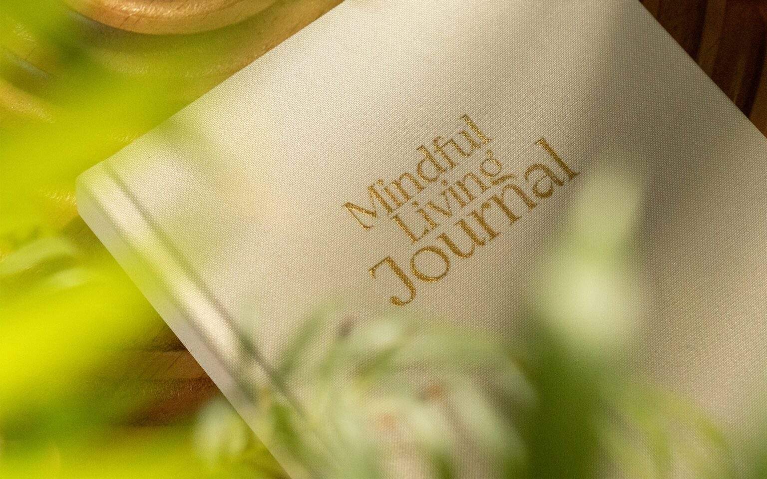 How Mindful Journaling Can Help Your Daily Practice - Mindful